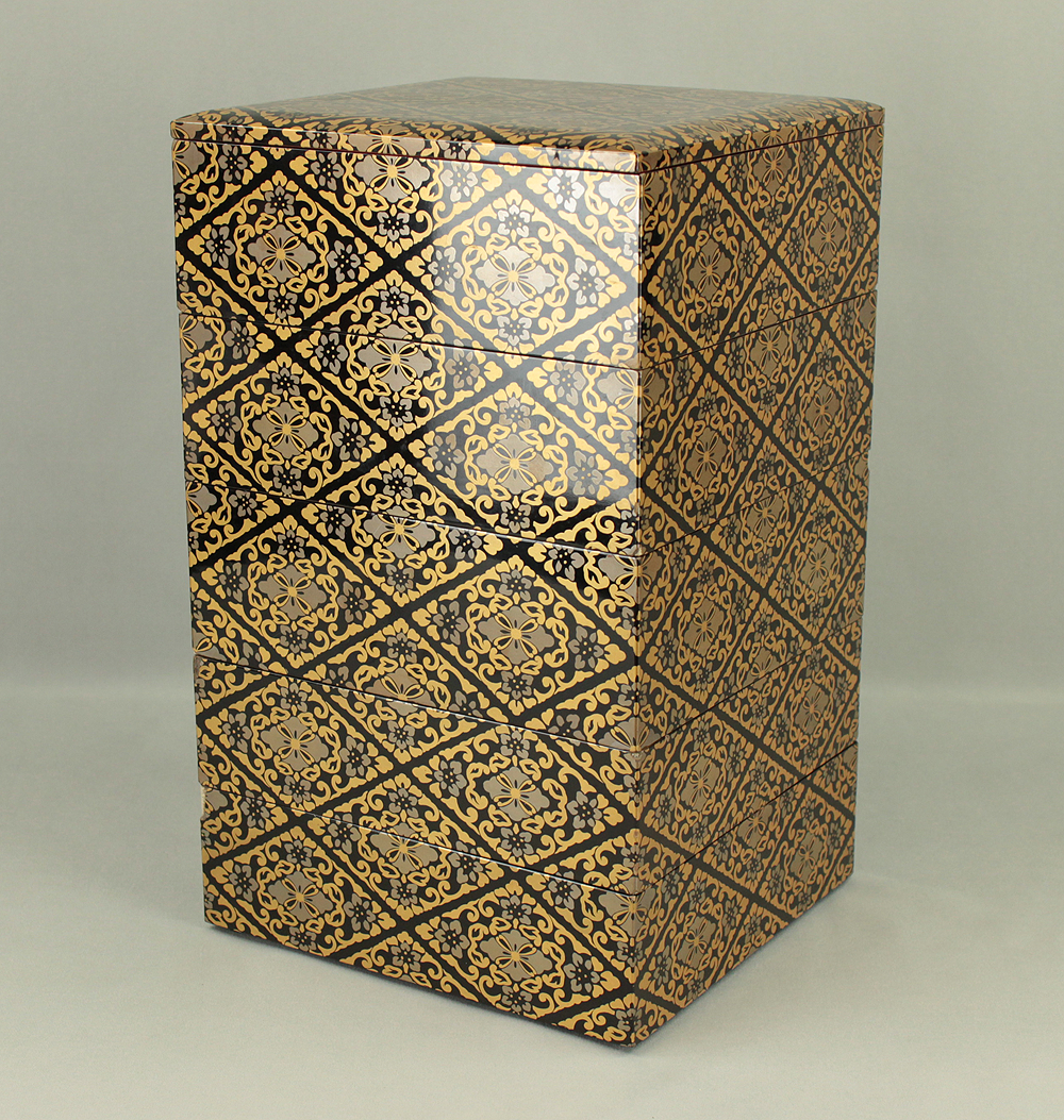 Gold Lacquer Flower Diamond Pattern Makie Five-Tiered Box Jubako with ...